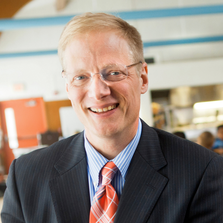 Eating to Optimize Brain and Body: Mindfulness and Nutrition